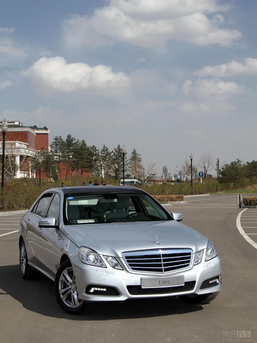 【图】奔驰E级 2010款E300L时尚型_网易汽车