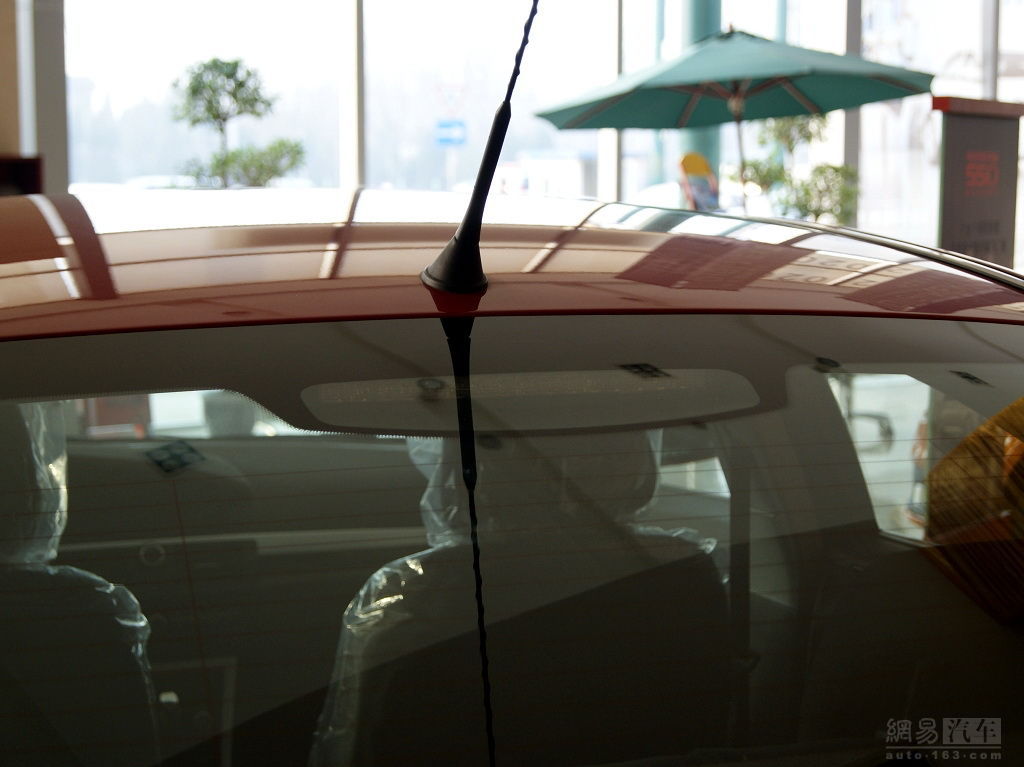 【图】2010款上汽荣威550 1.8AT世博风尚版_网易汽车