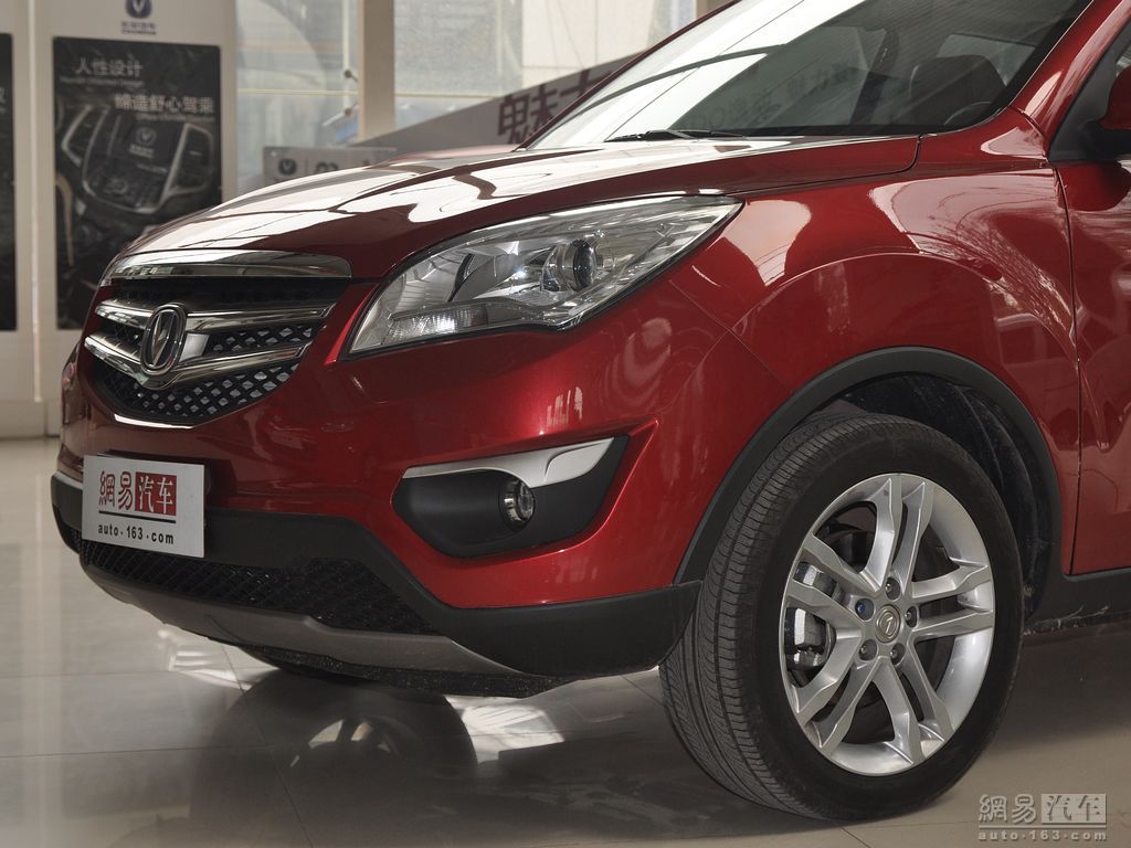 【图】长安CS35 2012款 1.6MT豪华型_网易汽车