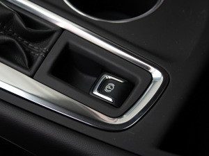 【图】雪佛兰探界者 2017款 550T 9AT四驱捍界版_网易汽车